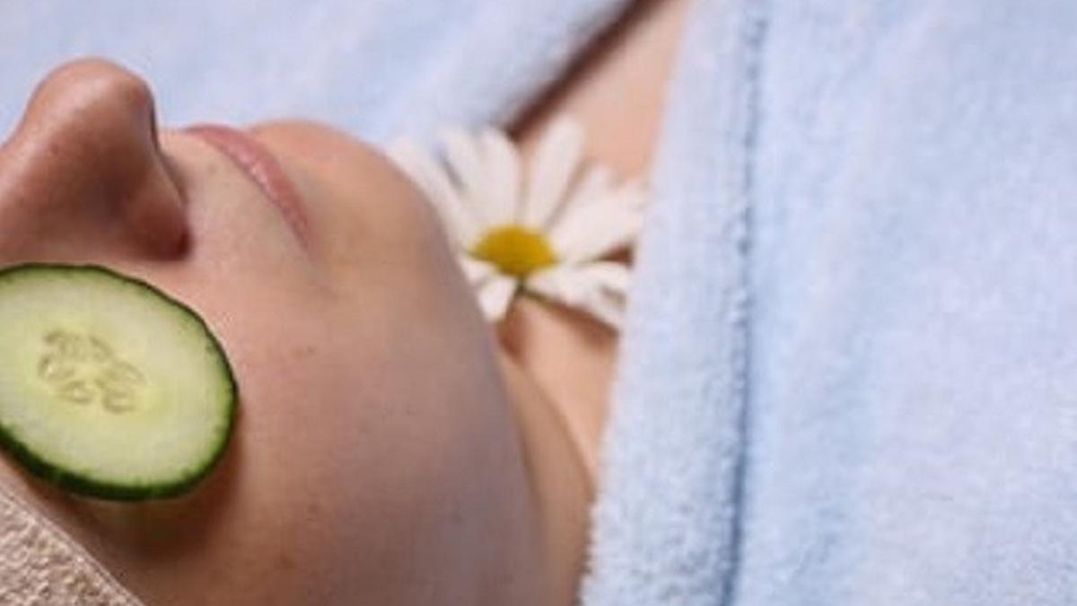 Manfaat Irisan Timun untuk Mata