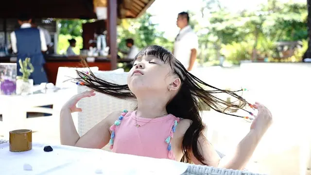 Berlibur ke Bali, Ini 6 Potret Gempi dengan Rambut Cornrow yang Bikin ...