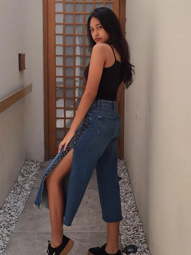 Gaya Busana Miss Indonesia 2019 Princess Mikhaelia Audrey Megonondo ...