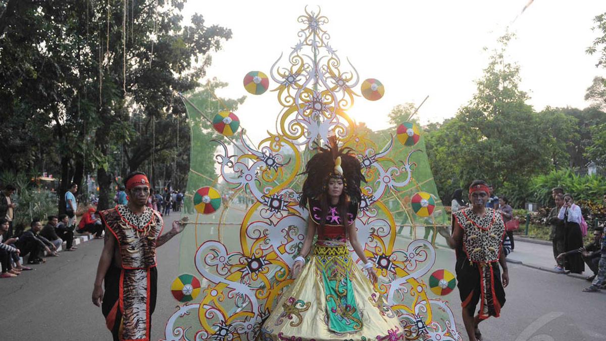 Pawai Karnaval Budaya Dari Sabang Sampai Merauke - Foto Liputan6.com
