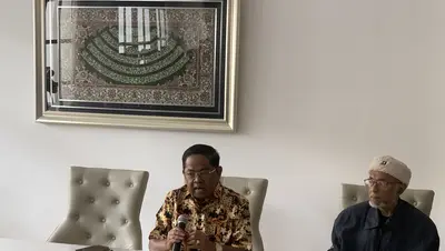 6 Momen Pernikahan YouTuber David GadgetIn dan Windy Gani, Digelar Diam ...