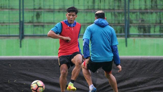 Ahmad Bustomi dan Gerbong Pemain Malang Masuk Rencana Pelatih Arema FC ...