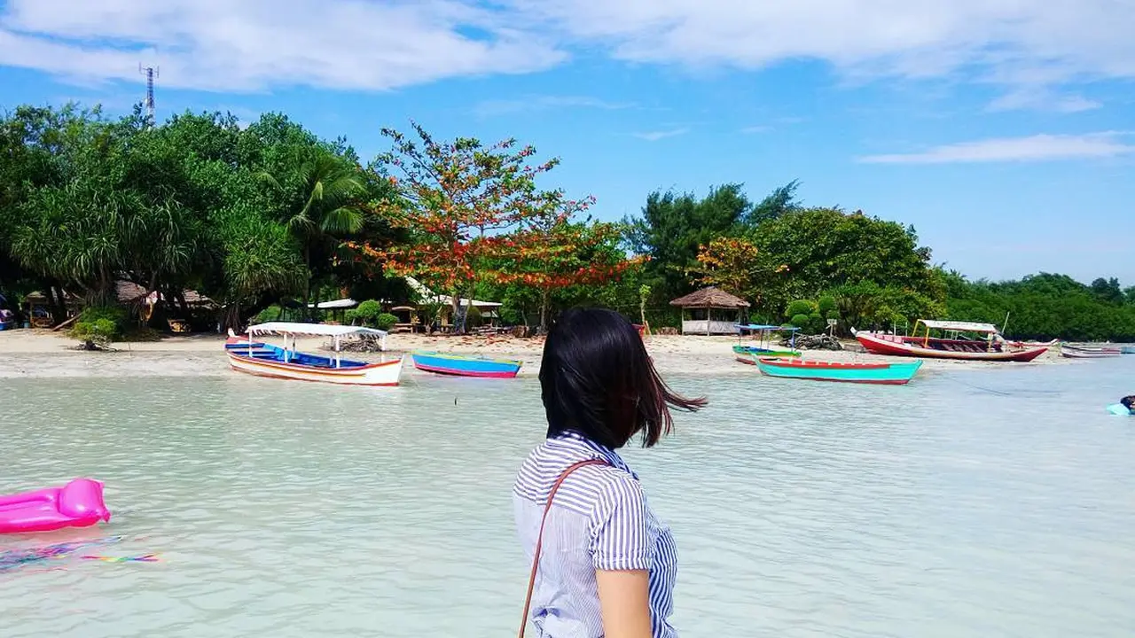 8 Wisata Pulau Pari di Kepulauan Seribu, Wisata Keluarga yang Bikin ...