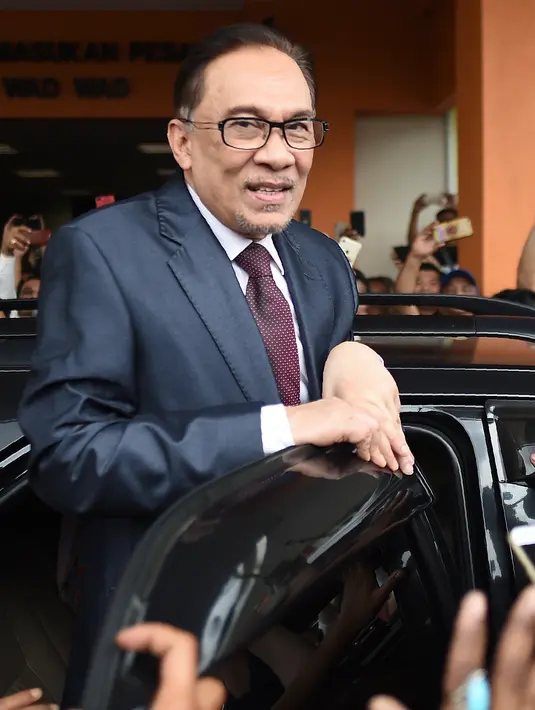FOTO: Anwar Ibrahim Akhirnya Resmi Bebas - Foto Liputan6.com