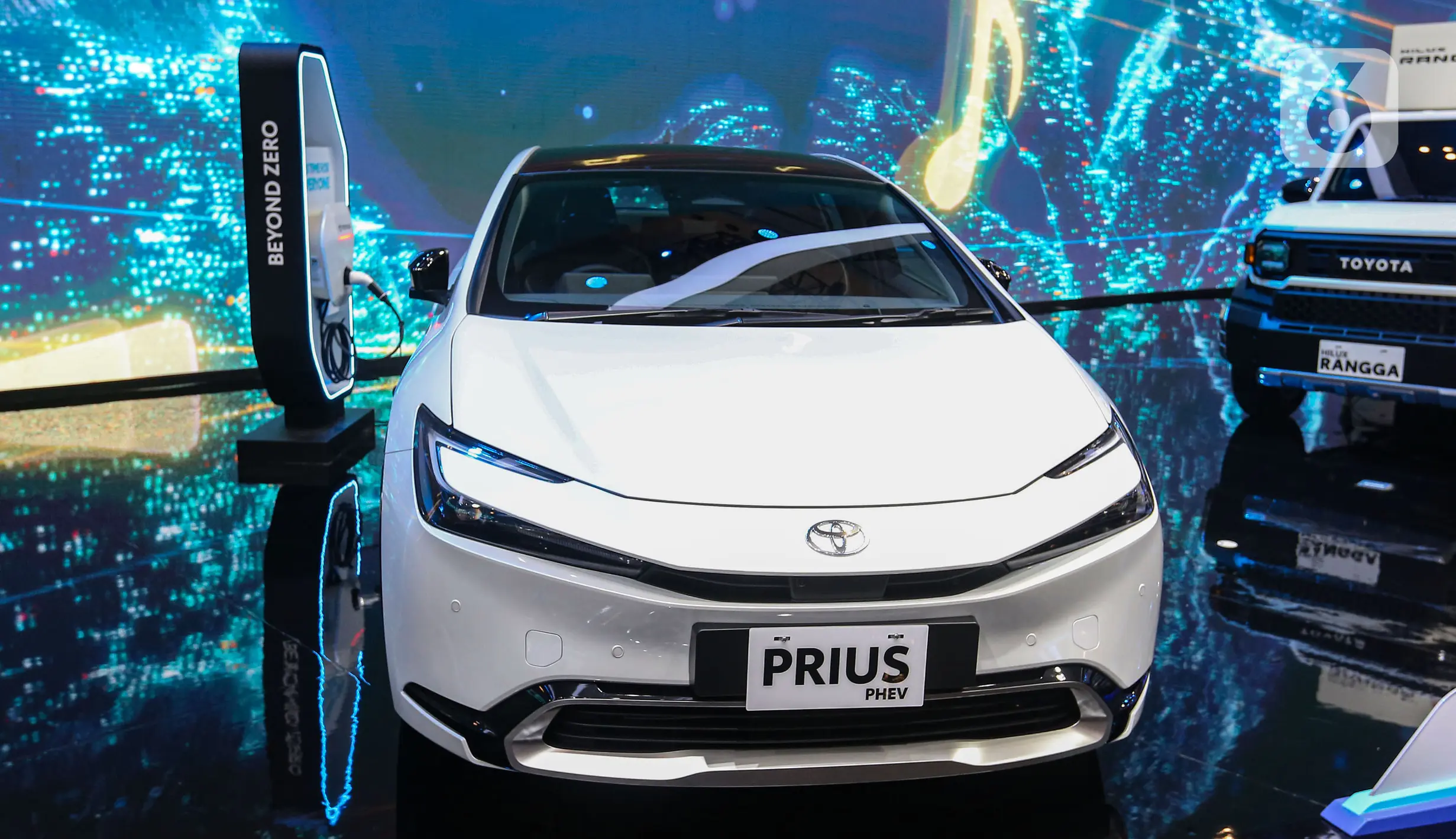 Deretan Mobil Hybrid Terbaru dari Toyota Dipamerkan di GIIAS 2024 - Foto Liputan6.com