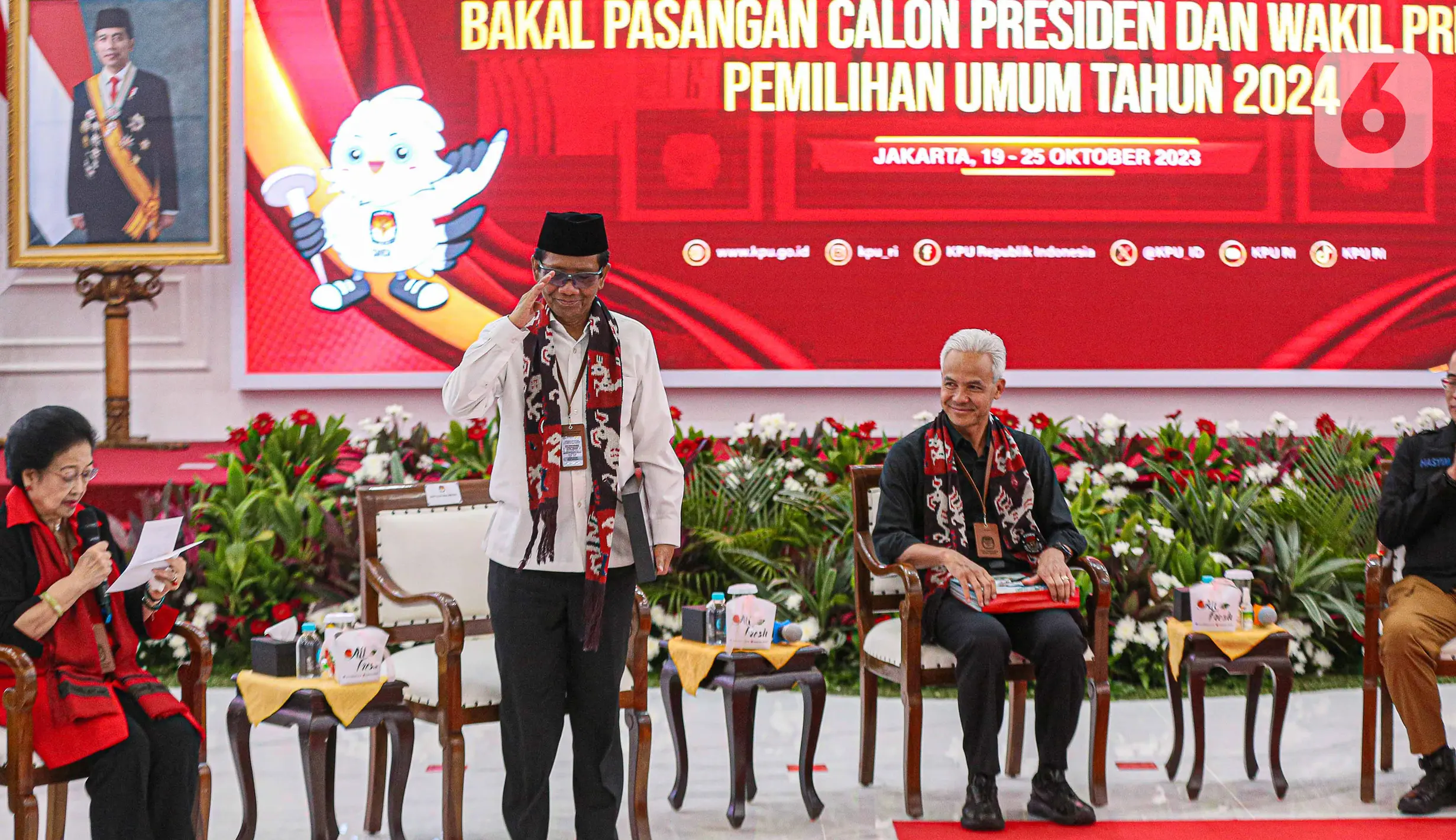 Ganjar Pranowo Mahfud Md Resmi Daftar Sebagai Pasangan Capres