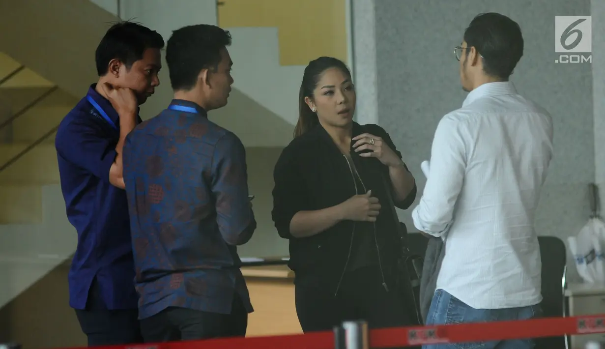 FOTO: Dua Anak Setya Novanto Kembali Jalani Pemeriksaan KPK - Foto ...