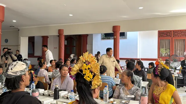 Pesan Prabowo ke Guru dan Murid: Jangan Sekali-kali Jelek-jelekin Orang