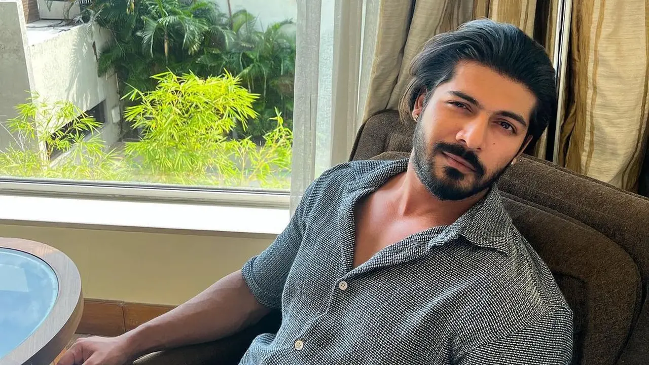 Sheezan Mohammed Khan Nangis Saat Diinterogasi soal Kematian Tragis Tunisha Sharma - ShowBiz ...