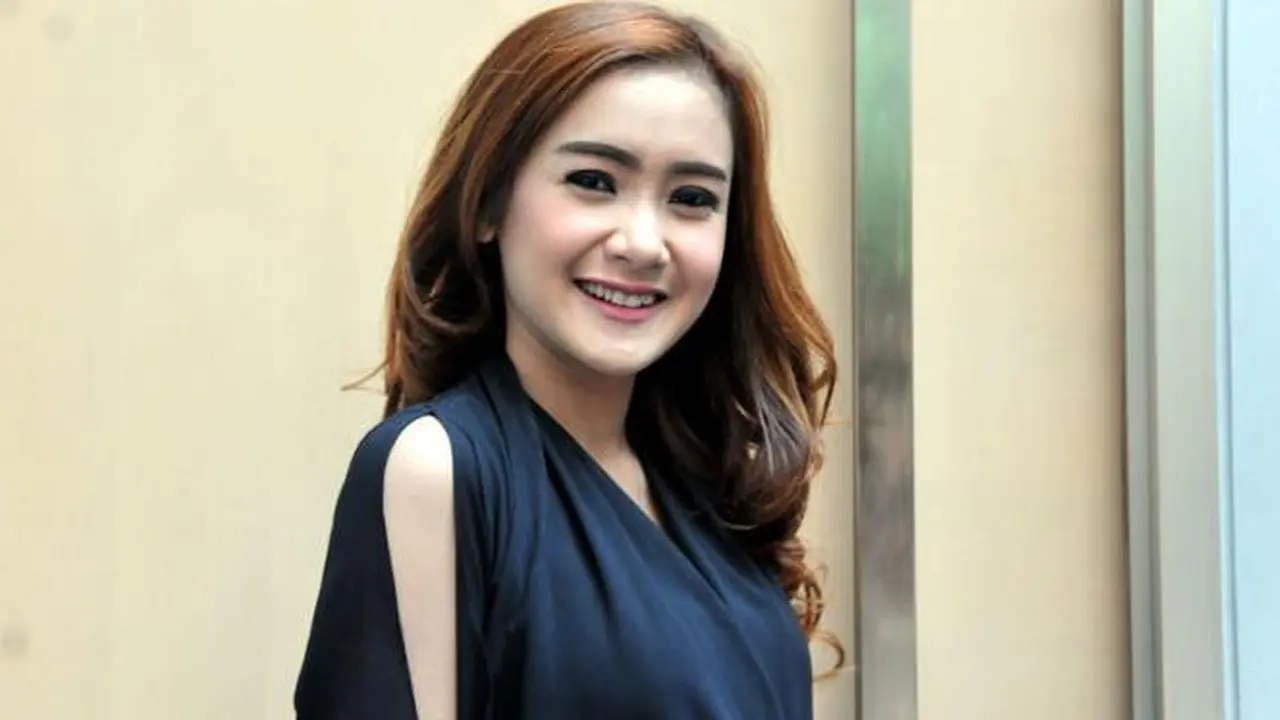 7 Potret Cita Citata Dulu Hingga Kini, Bukti Cantik Sejak Kecil - Hot ...