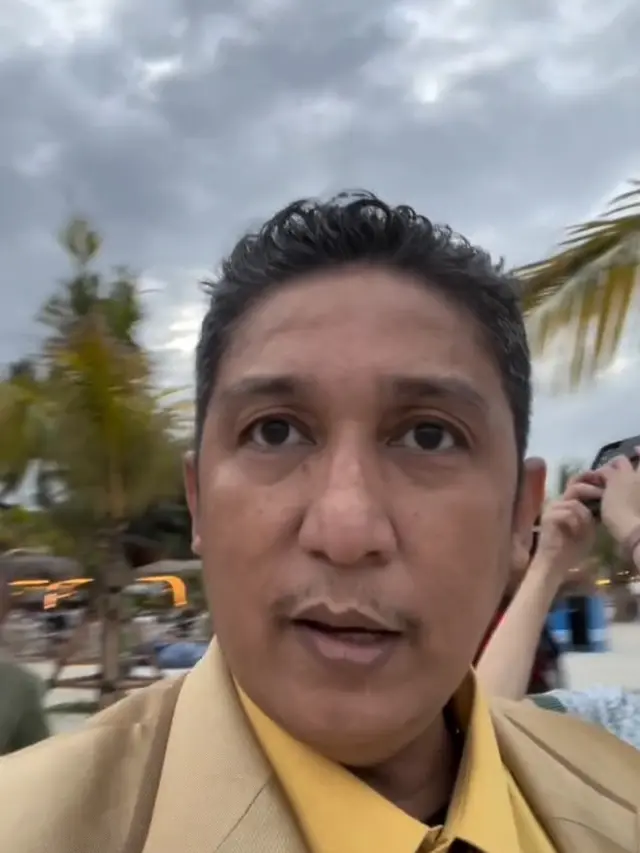 Mengaku Super Kaya, Firdaus Oiwobo Klaim Punya Gunung Uranium yang Bisa ...