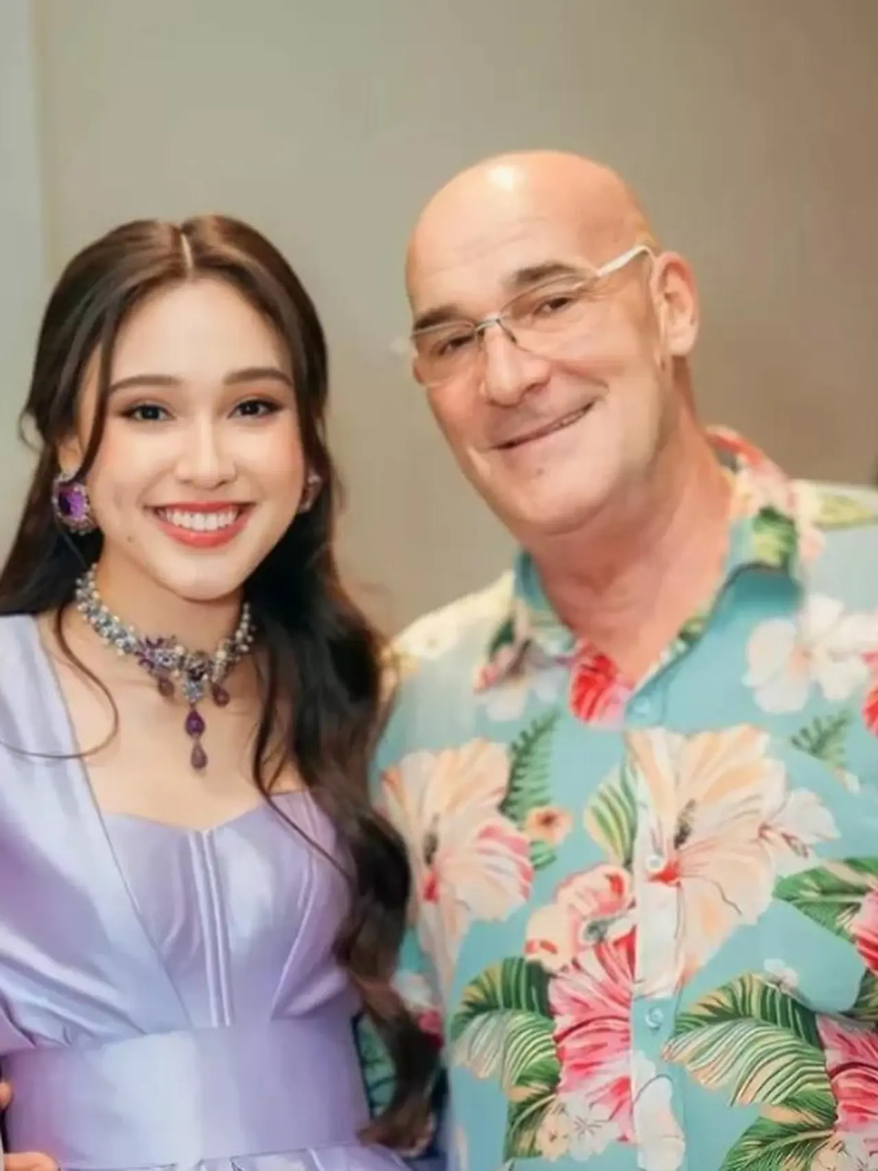 25 Artis Blasteran Bersama Ayah Bulenya, Lihat Potret Keakrabannya yang ...