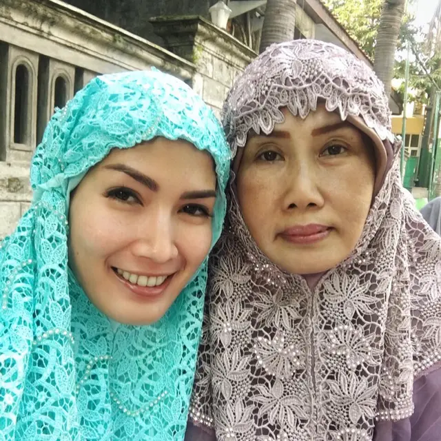 6 Potret Aulia Sarah Pakai Hijab, Masih Cocok Perankan Nada di ...