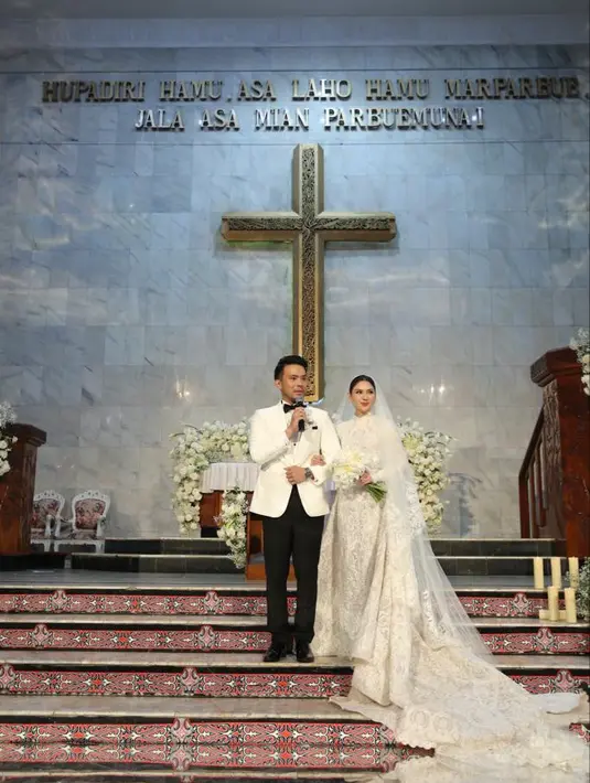 Janji Suci Sehidup Semati, Berikut Potret Pemberkatan Jessica Mila dan Yakup Hasibuan - Photo ...