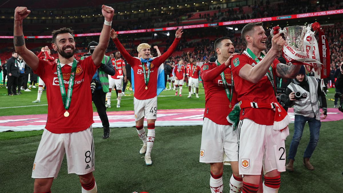 Bintang MU: Carabao Cup Baru Permulaan, Nantikan Tsunami Trofi! - Bola ...