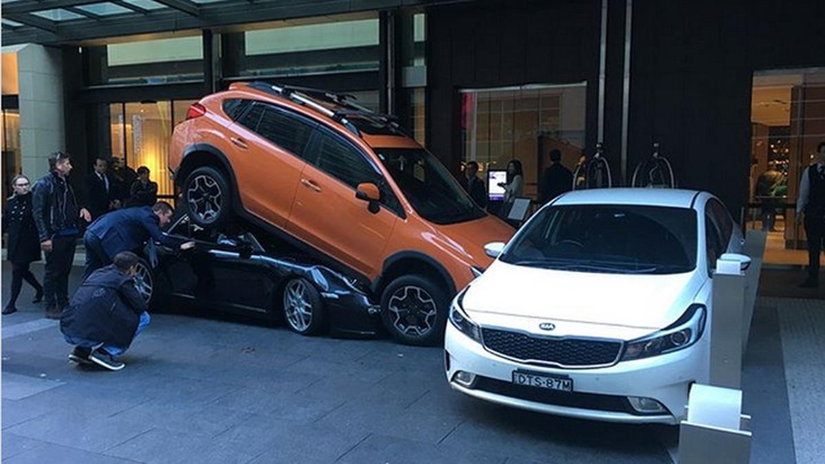 Top3 Berita Hari Ini: Masalah Valet Parking dan Penjualan Motor ...
