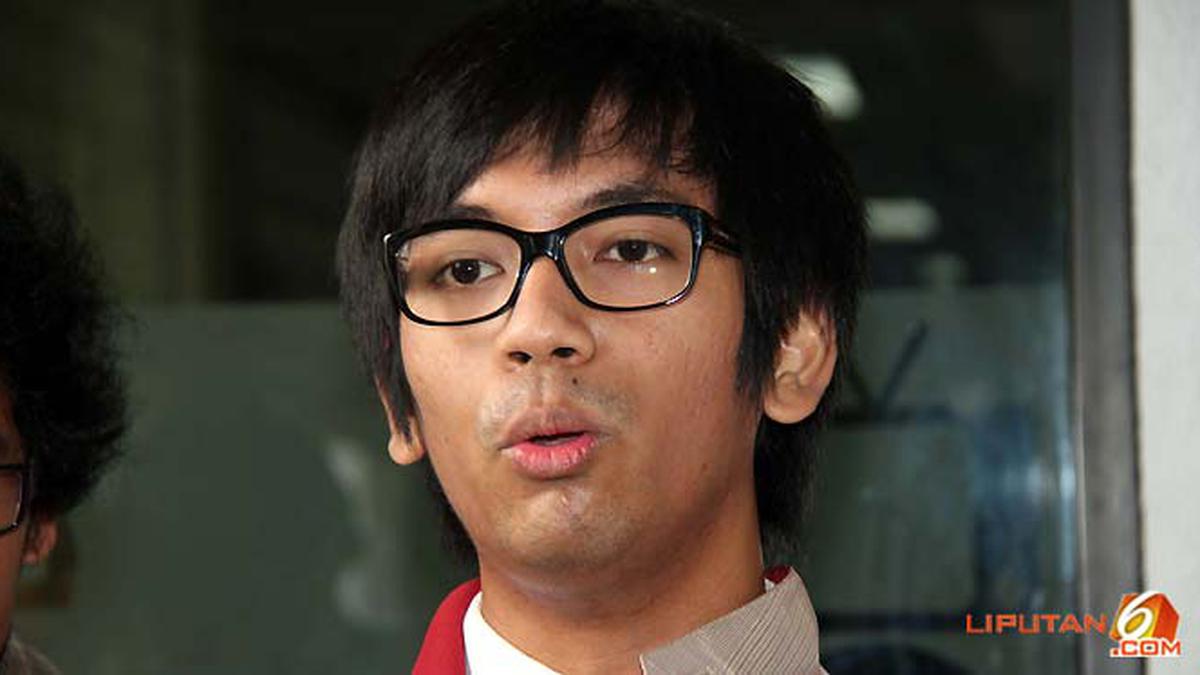 Ryan d'Masive Prioritaskan Manggung Ketimbang Istri