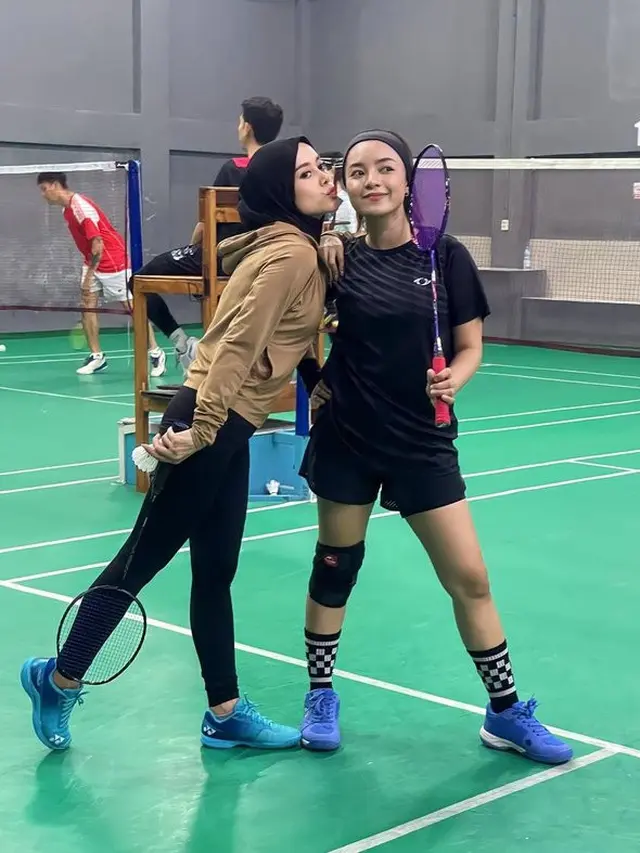 6 Potret Keseruan Lesti Kejora yang Rajin Main Badminton - Entertainment Fimela.com
