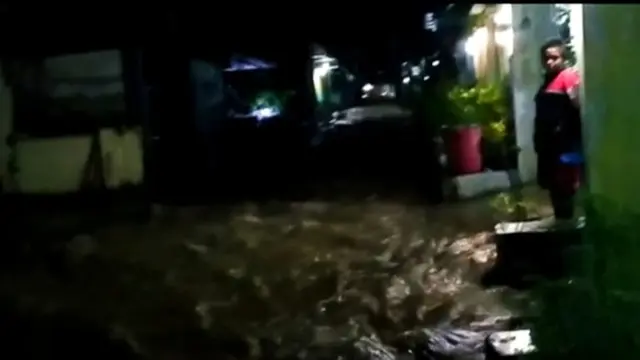 Puluhan Rumah Di Kalibaru Banyuwangi Terendam Luapan Sungai Yas