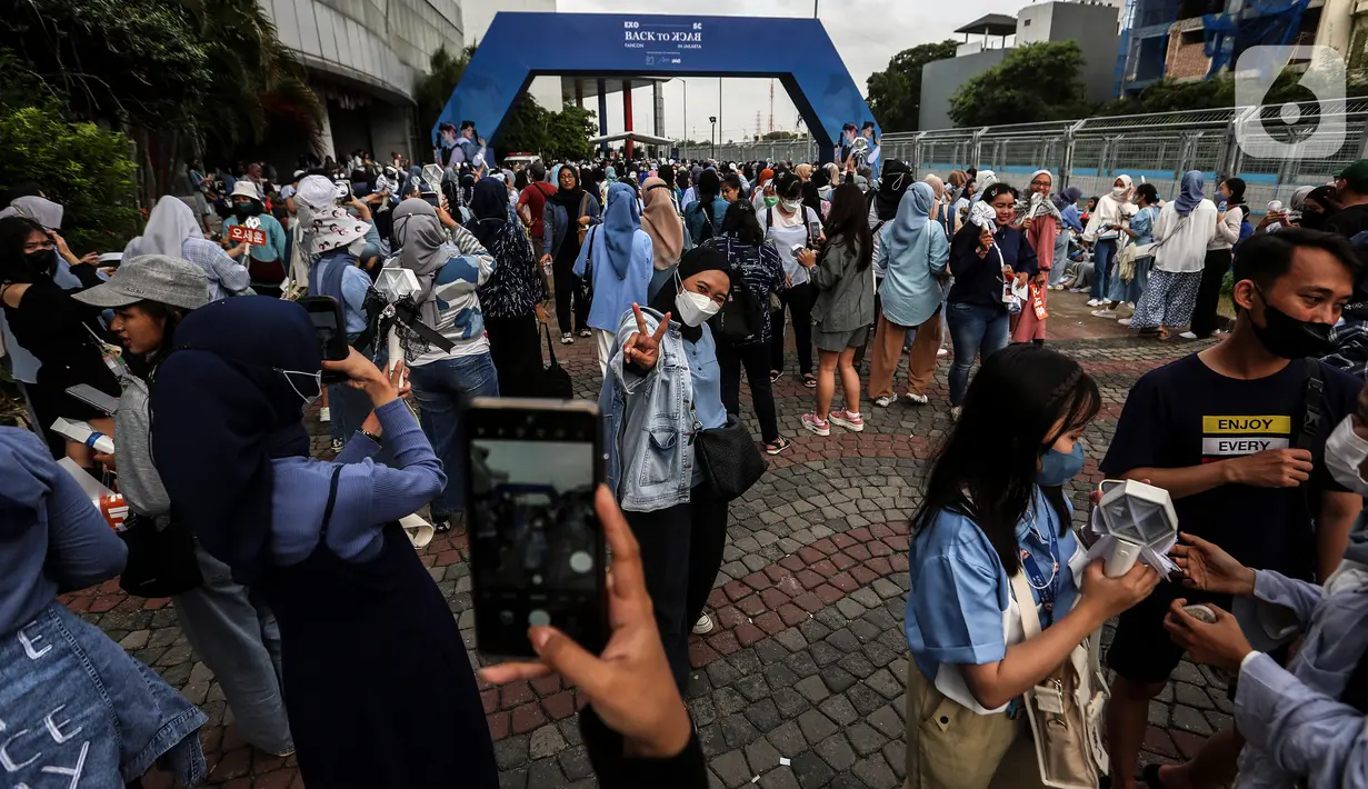 Jelang Konser, Penggemar Sehun dan Chanyeol EXO Padati Beach City ...