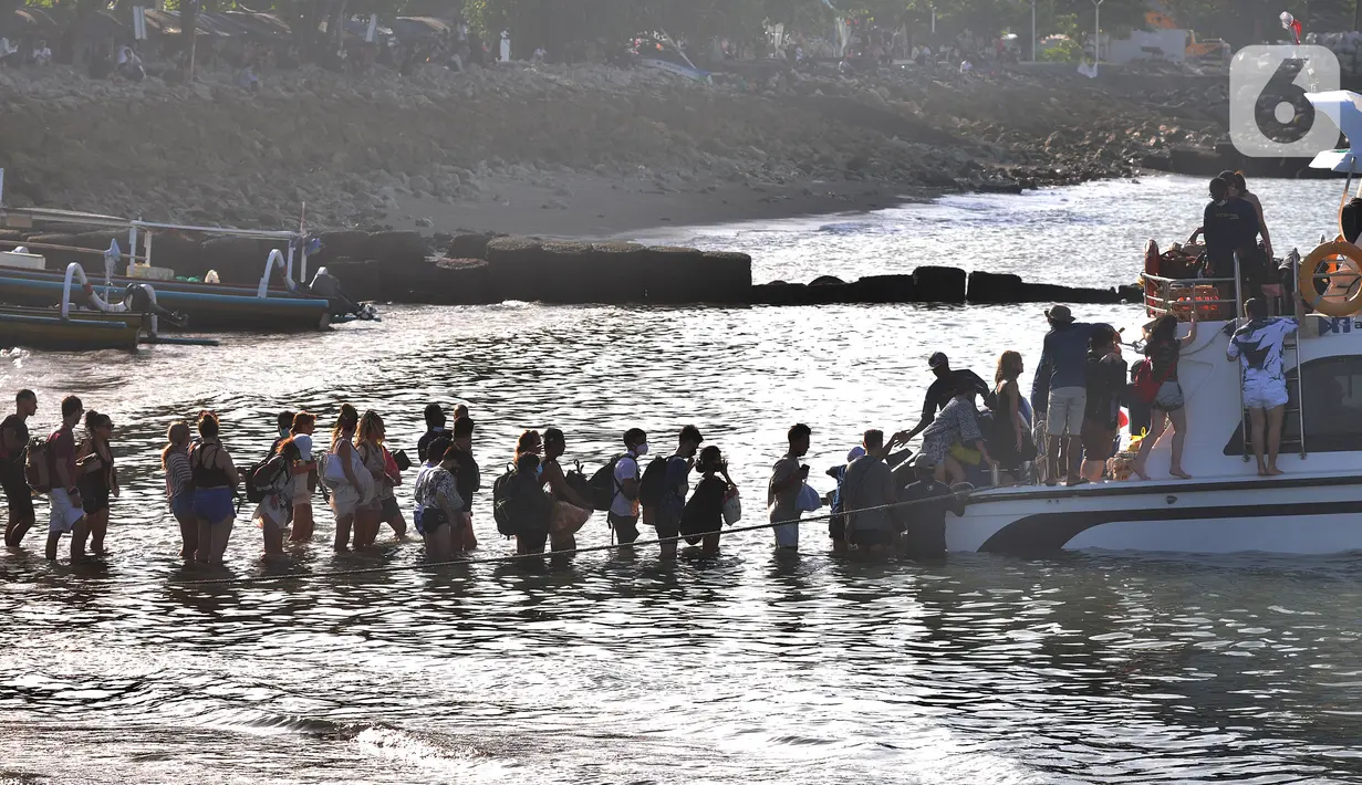 FOTO: Kawasan Nusa Penida Mulai Dikunjungi Wisatawan - Foto Liputan6.com