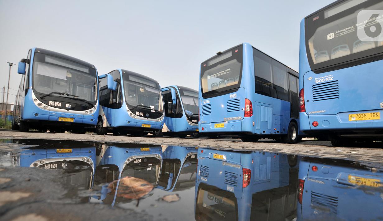 FOTO: Wajah Baru Bus Transjakarta Zhong Tong - Foto Liputan6.com