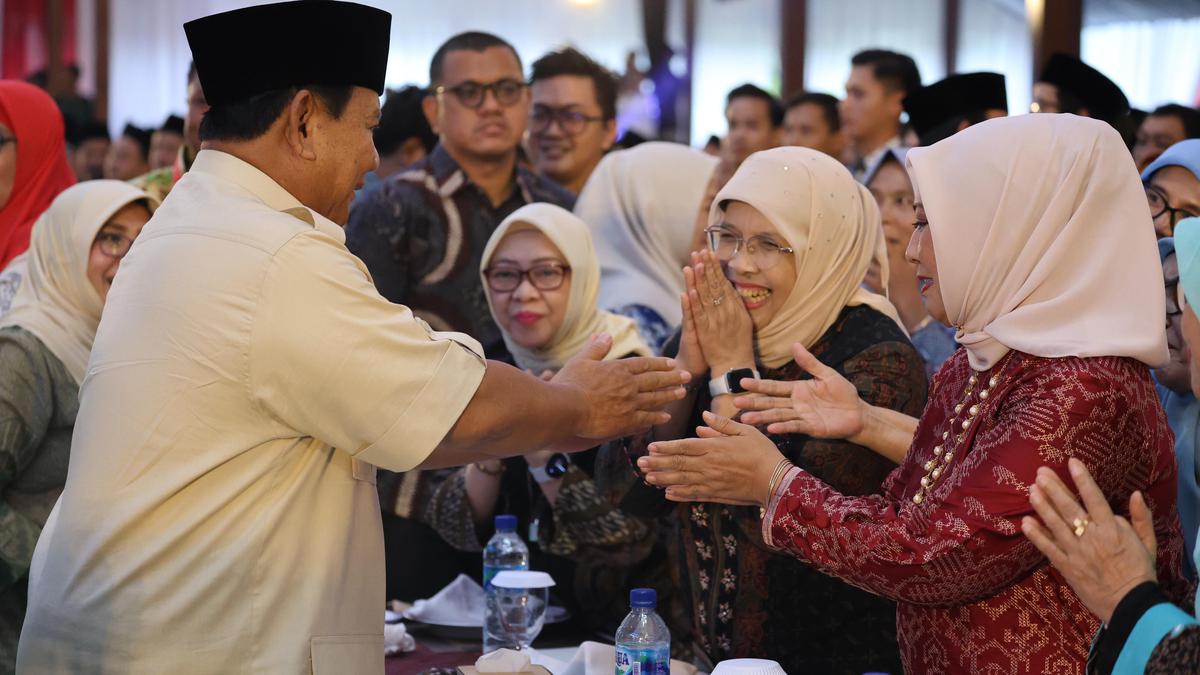Prabowo Gelar Silaturahmi Kebangsaan dengan 1.600 Muslimat NU dan Relawan Jatim - News Liputan6.com