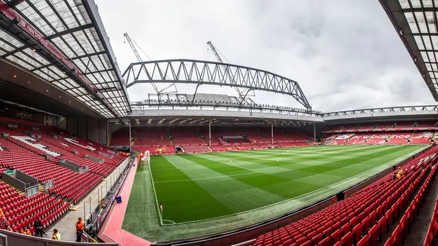 Old Trafford dan Stadion Anfield Tak Masuk Daftar Venue Euro 2028, Ini ...