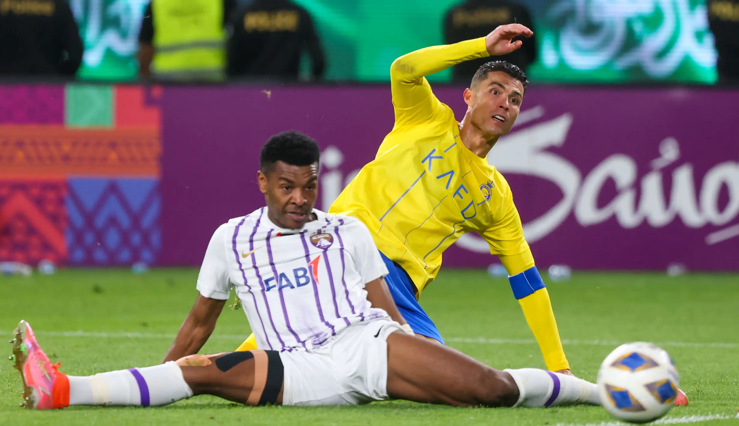 Foto: Penampakan Hernan Crespo dan Raut Kecewa Cristiano Ronaldo di ...