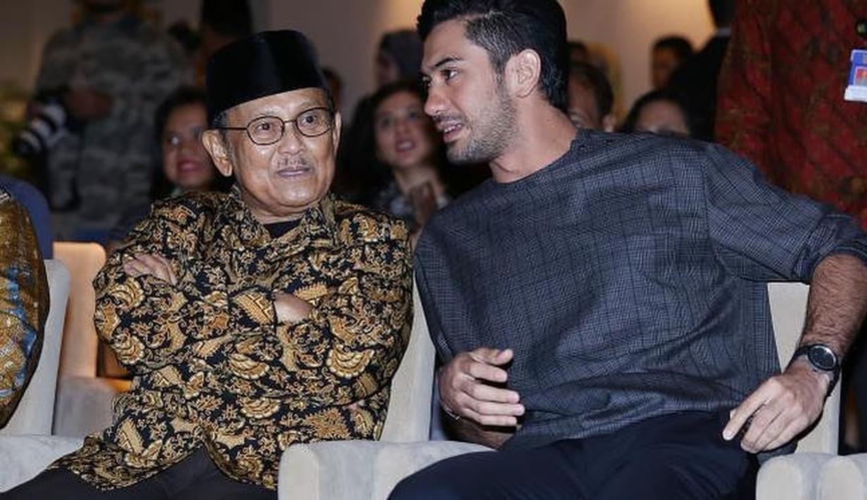 Mengenal BJ Habibie, Sosok yang Paling Dikagumi - Photo Fimela.com