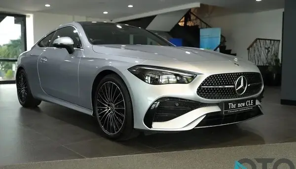 MG Indonesia Bakal Boyong MPV Listrik Maxus 9 - Otomotif Liputan6.com