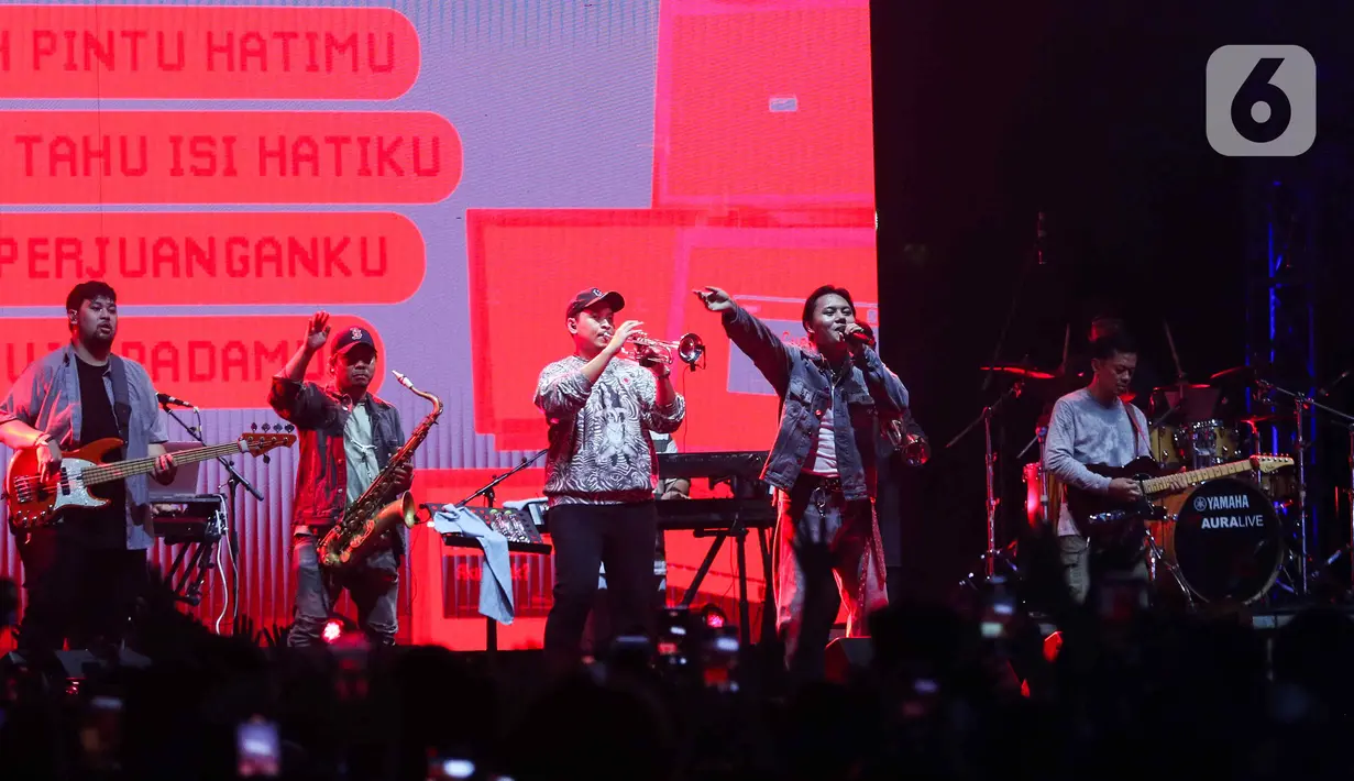 Penampilan Rizky Febian Hanyutkan Suasana Malam The Sounds Project 2024 ...