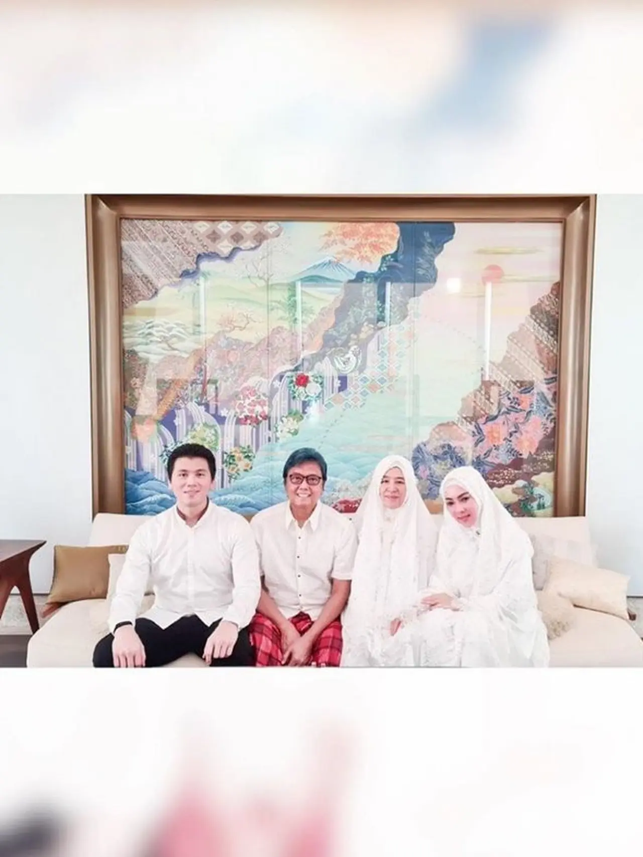 6 Potret Akrab Syahrini dan Ibu Mertua di Jepang, Sempat Dikabarkan Tak Akur - Hot Liputan6.com