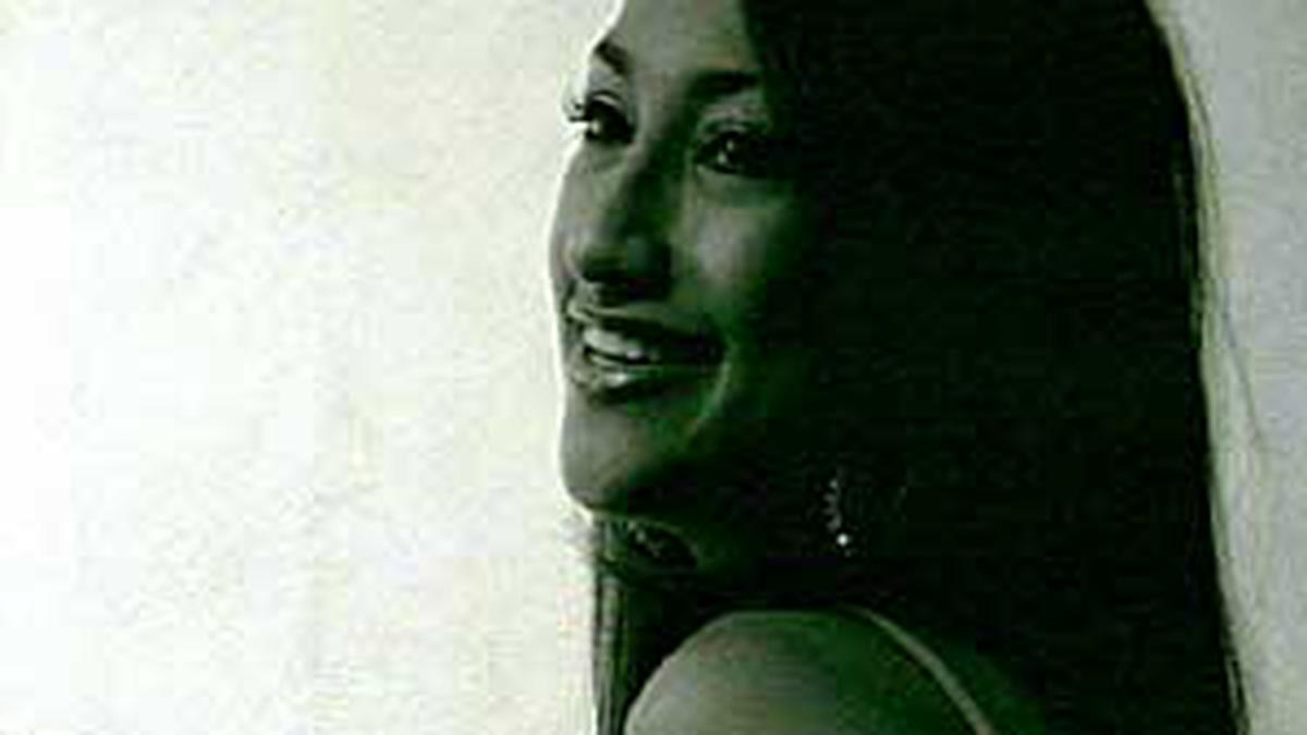 Rahma Azhari Direpotkan Status Putrinya - ShowBiz Liputan6.com