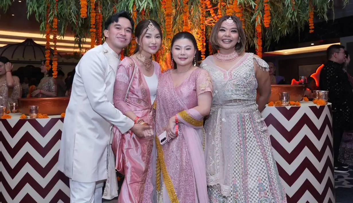 Potret Sarwendah di Perayaan Hari Diwali, Anggun dengan Sari Bernuansa ...