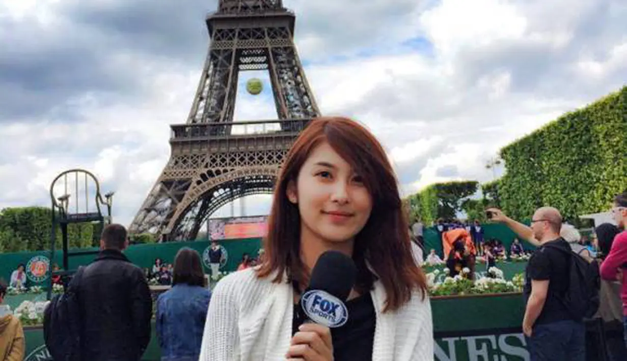 Junze Zhuo: Pembawa Berita Cantik Yang Mencuri Perhatian di Dunia Maya - Photo Fimela.com