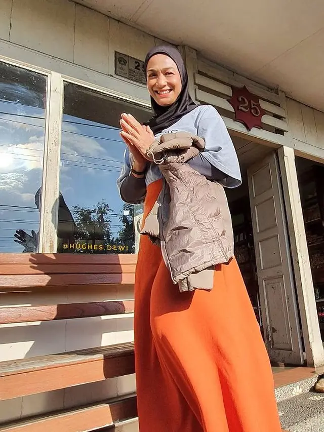 7 Foto Transformasi Dewi Hughes dari Bobot 150 Kg Hingga Kini 59 Kg ...