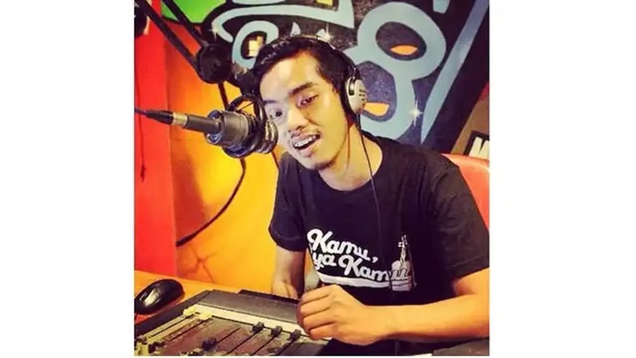 10 Potret Transformasi Dodit Mulyanto dari Remaja Hingga Kini, Tetap ...