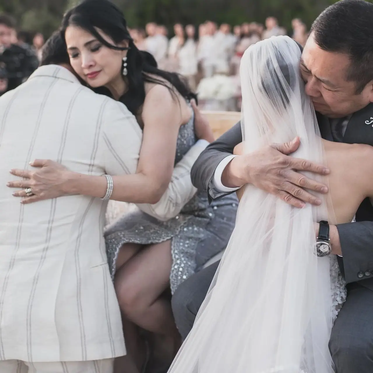 6 Potret Hary Tanoe dan Liliana Tanoe Dampingi Keempat Anak ...