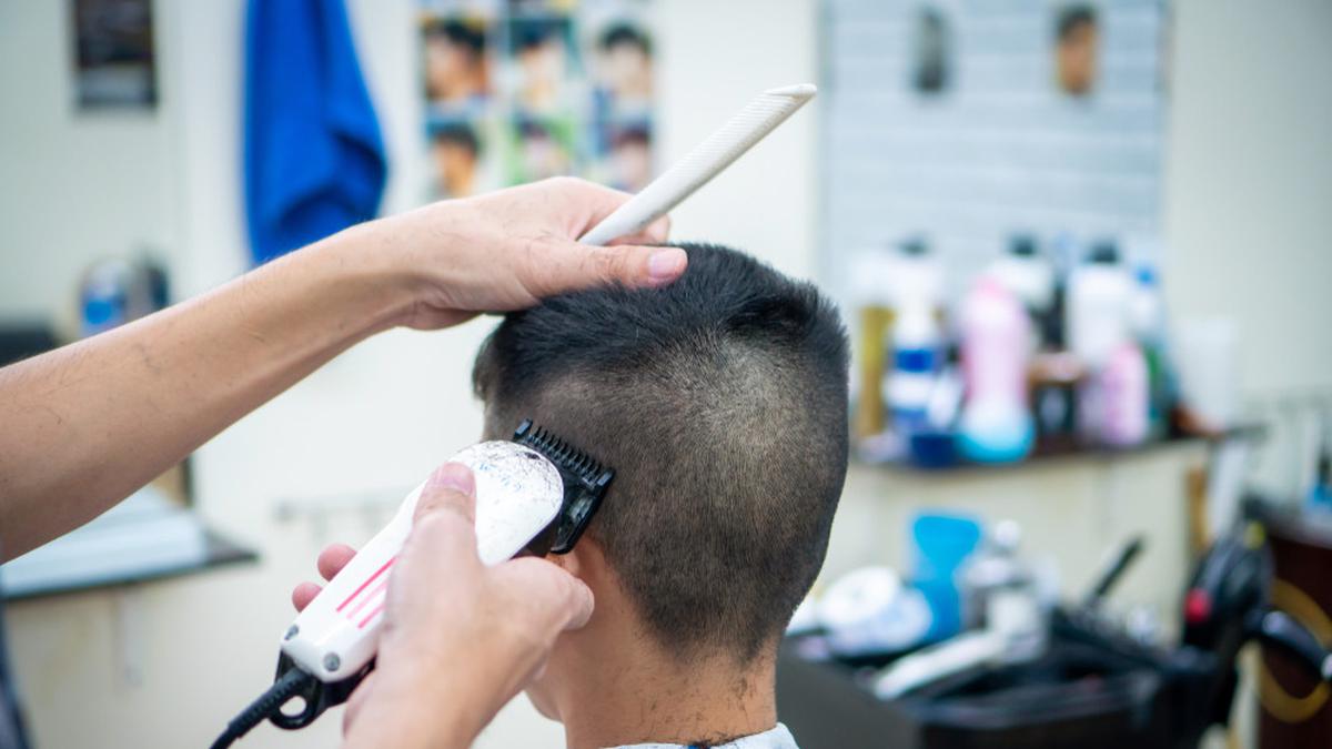 7 Gaya Rambut Buzz Cut yang Simpel dan Menarik