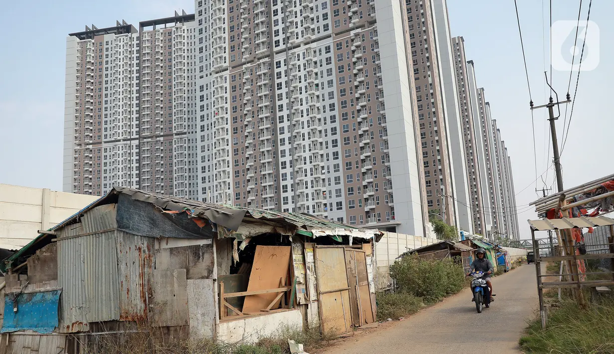 Aktivitas Warga yang Langsung Berbatasan dengan Pembangunan PIK 2 ...