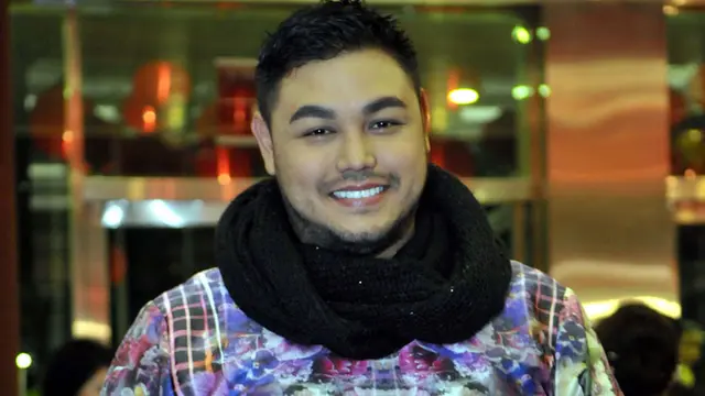 Ivan Gunawan Komentari Gaya Modis Polisi Ganteng Bom Sarinah - ShowBiz Liputan6.com