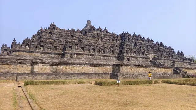 Polemik Pemasangan Chattra di Candi Borobudur, Dikritik Merusak Situs Warisan Budaya Dunia ...