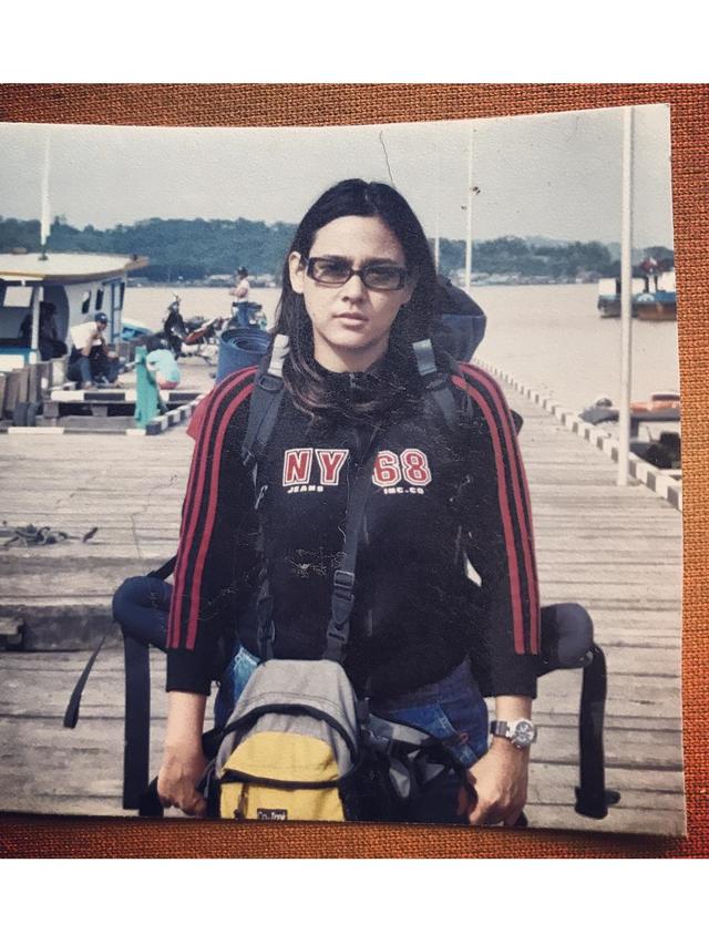 6 Bukti Ine Febriyanti Pemeran Nyai Ontosoroh Awet Muda Meski Kepala ...