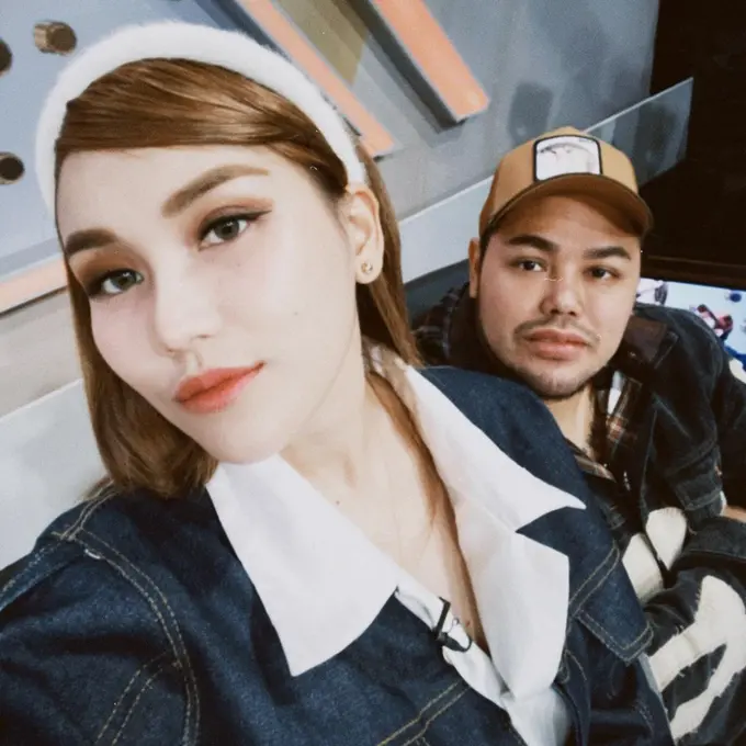 Kembali, 7 Foto Mesra Ivan Gunawan-Ayu Ting Ting Jadi Sorotan dan ...