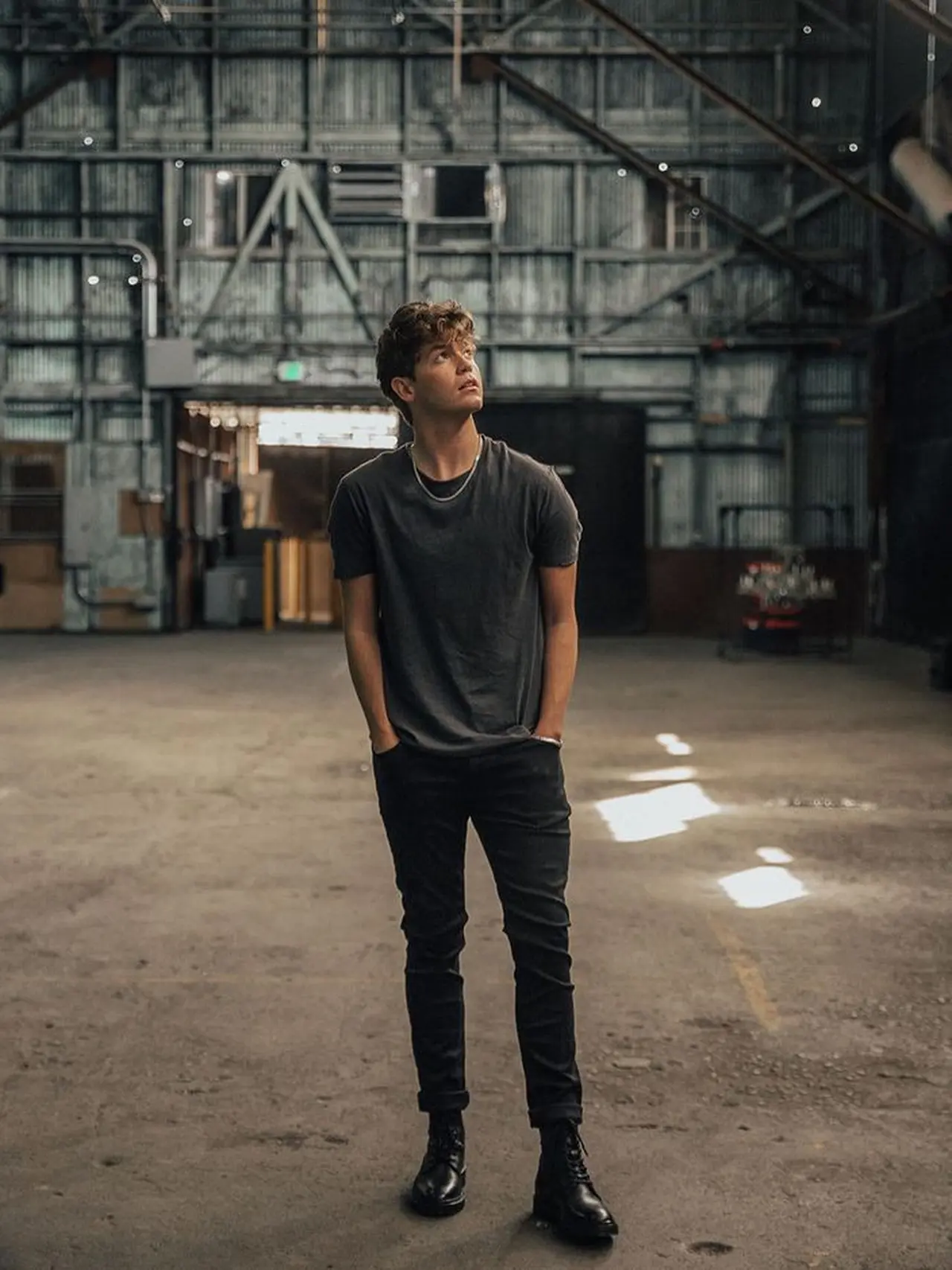 6 Fakta Jamie Miller, Penyanyi Lagu Here's Your Perfect yang Telah ...