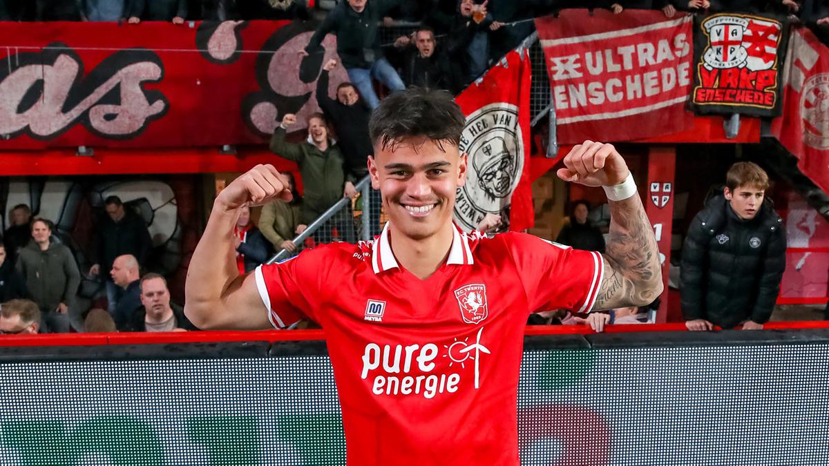 Mengenal Mees Hilgers, Bek Klub Eredivisie Belanda yang Setuju Gabung ...