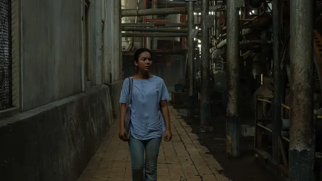 Review Film Pabrik Gula: Paket Lengkap Horor dan Komedi, Erika Carlina Bikin Penonton Tahan ...