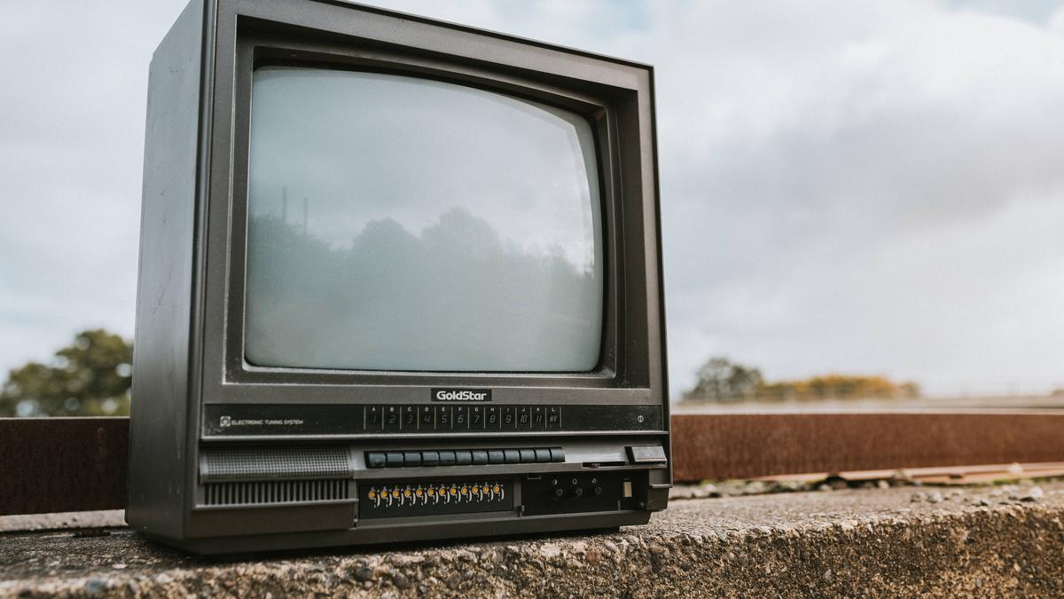 Rekomendasi Set Top Box untuk TV Tabung Bersertifikat Kominfo, Simak ...