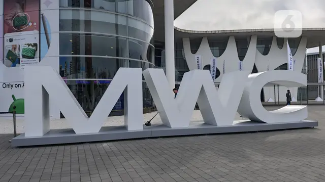 Deretan Gadget Unik yang Mejeng di MWC 2024, dari Smartphone Layar Gulung hingga Laptop ...